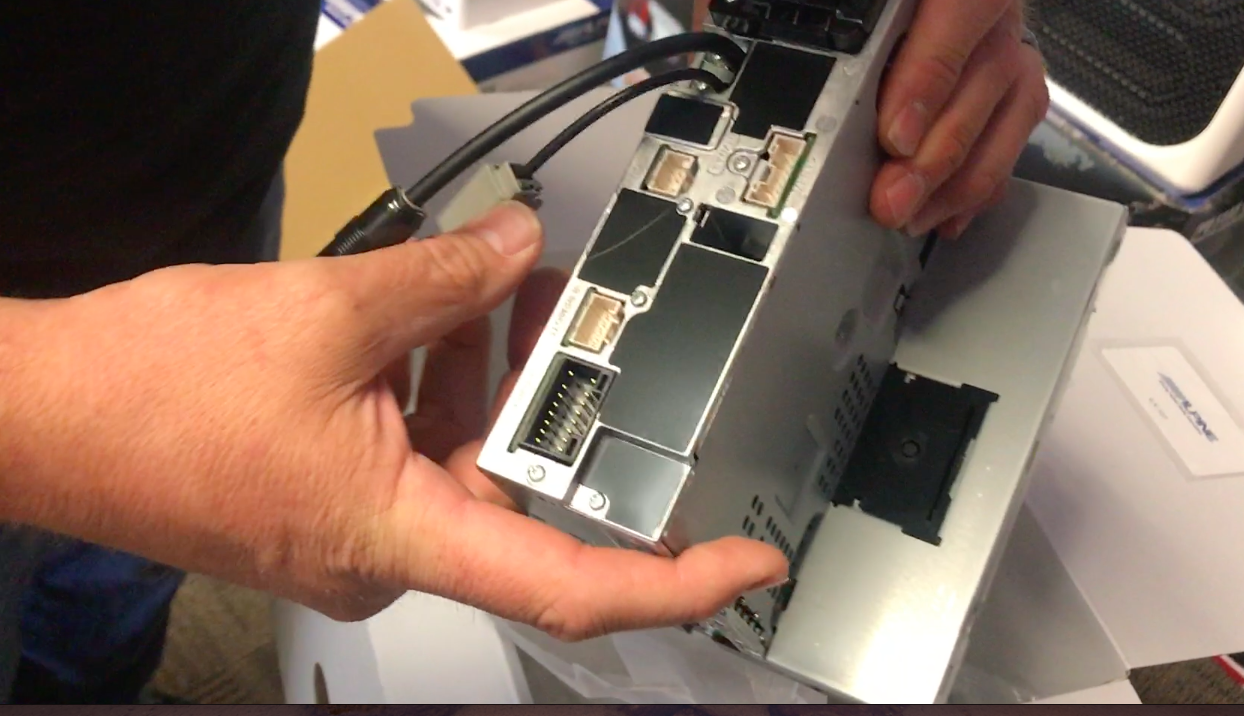 Unboxing of the WIRELESS Apple CarPlay iLX-107 - InPhase Car Audio